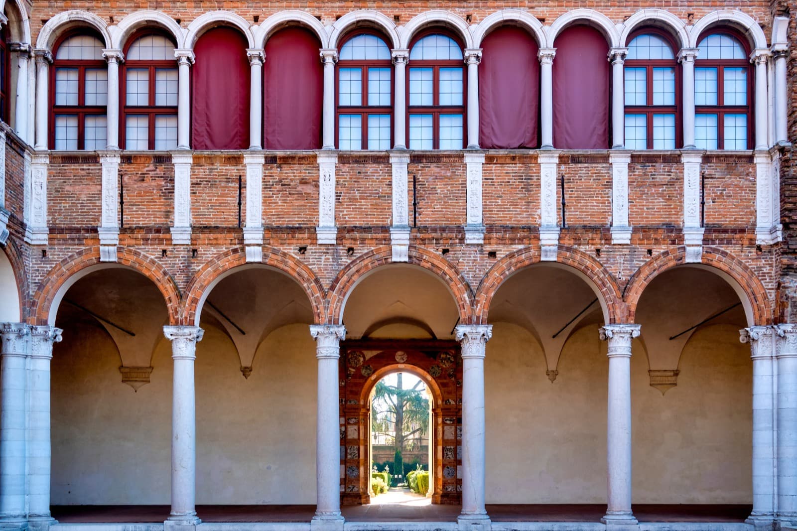 From Verucchio to Comacchio: following the footsteps of the Etruscans ...